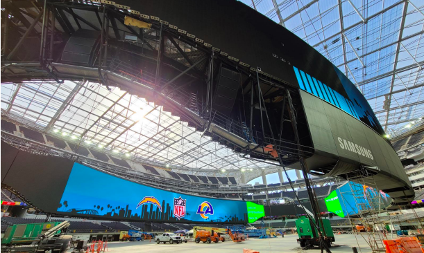 SoFi Stadium Construction Progresses With Installation of Massive 4K ...