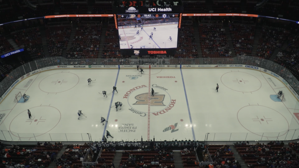 At the Rink: Anaheim Ducks Catch Attention of Fans Through The Flying V ...