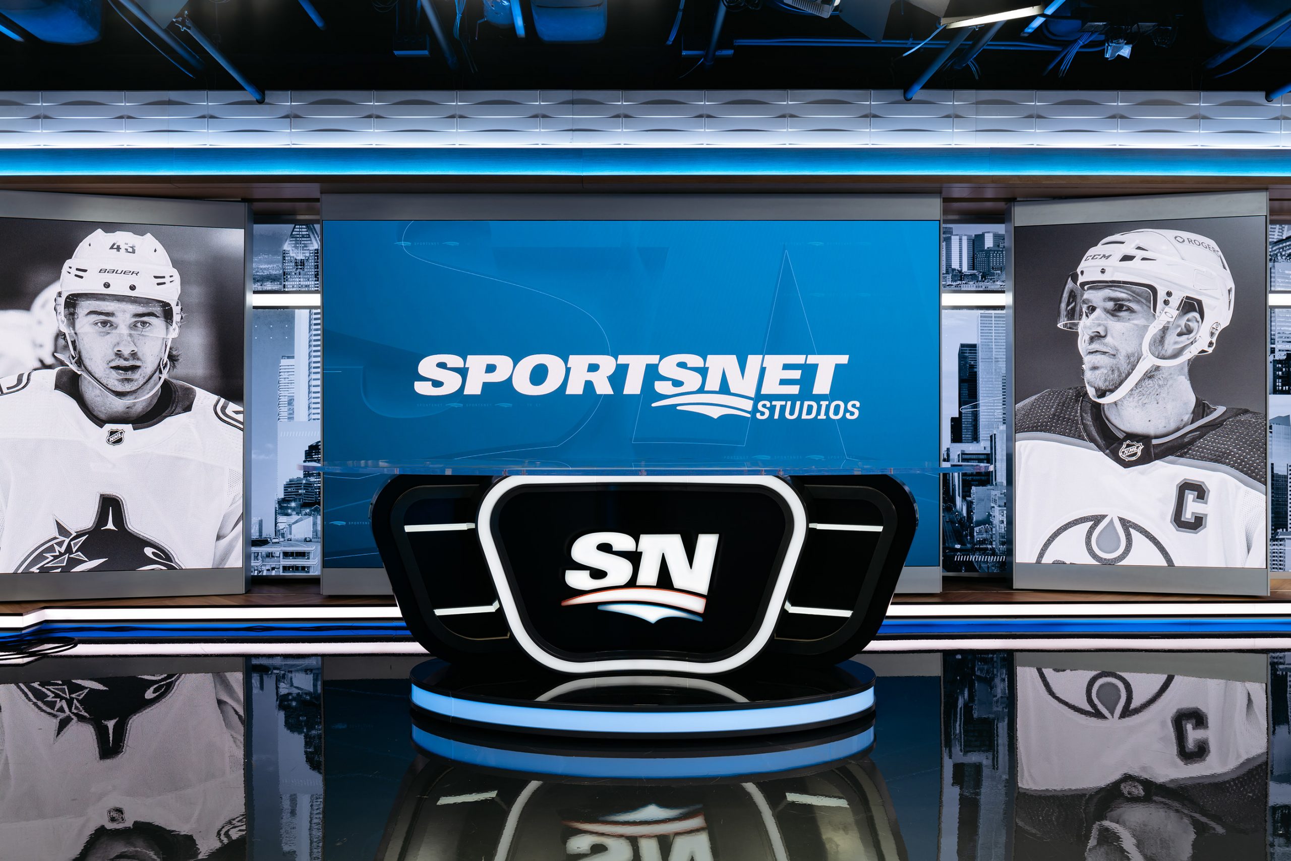 NHL Puck Drop 2021: State of the Art New Sportsnet Studios Facility ...