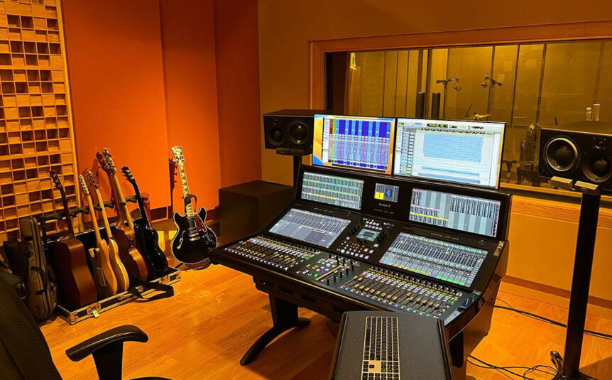 Medical Software Company Epic Acquires SSL System T S500 Console to ...