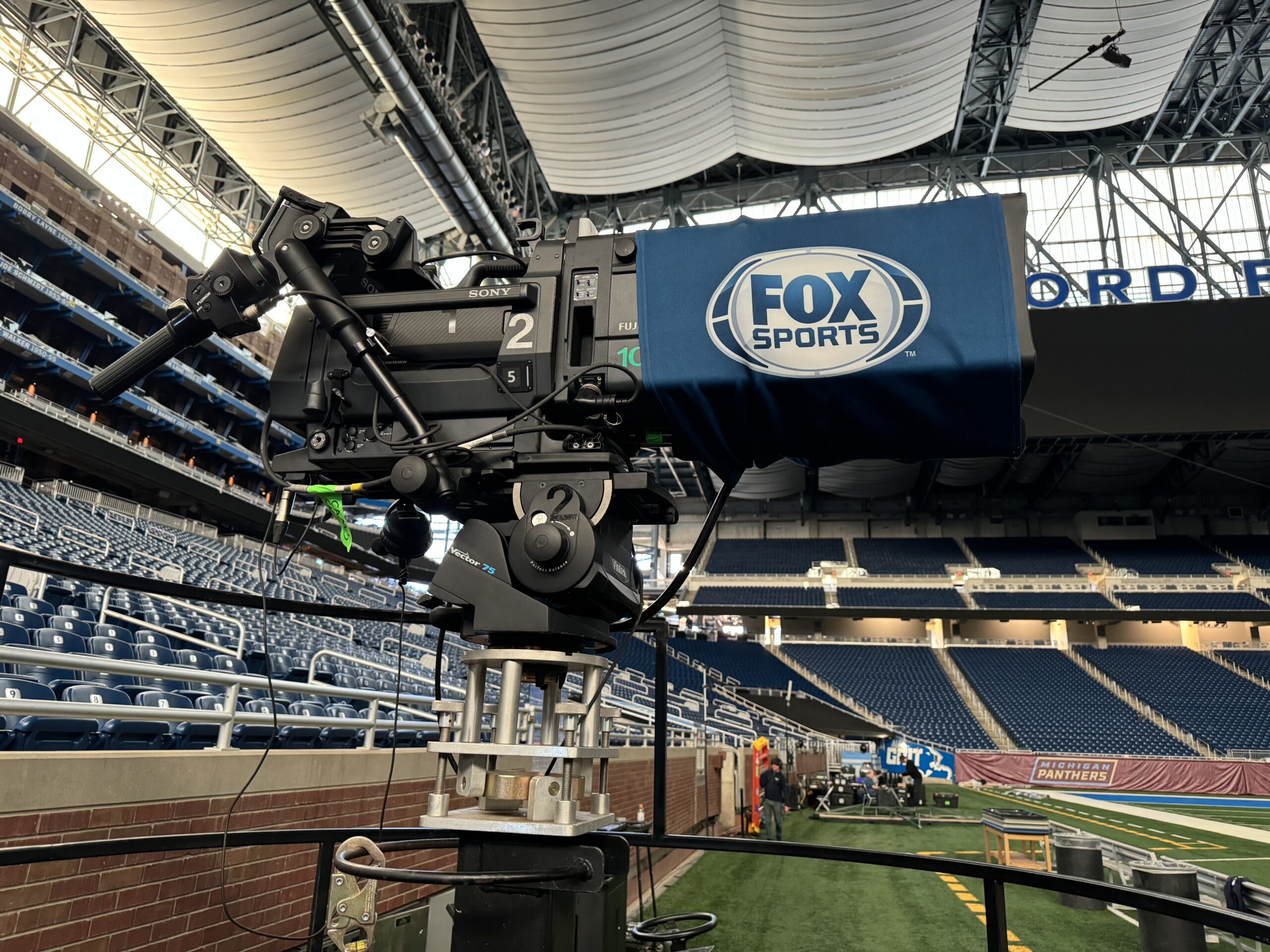 UFL Kickoff 2024: FOX Sports Builds on USFL Success With Drones, Helmet ...