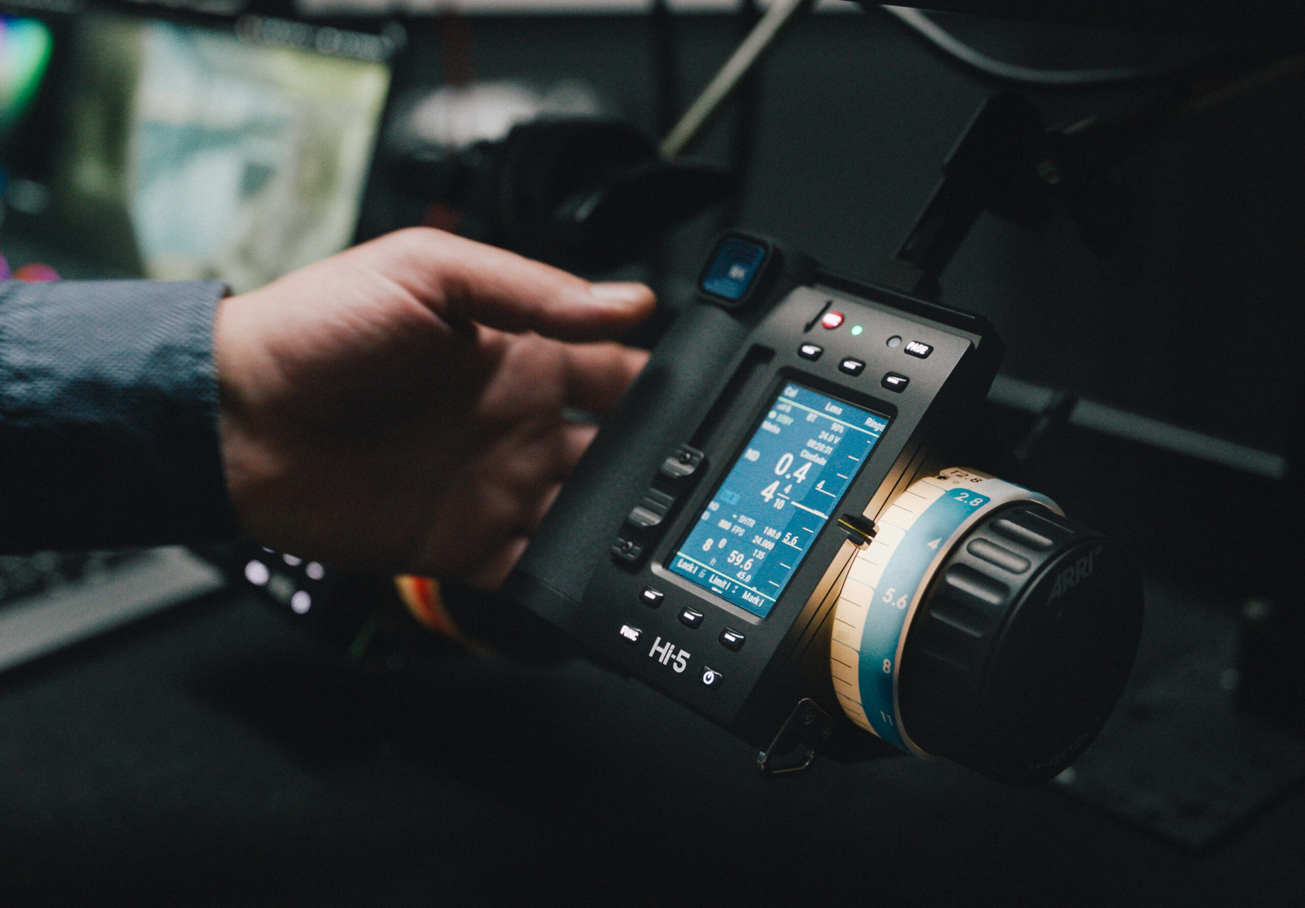 ARRI Announces the Hi-5 SX, A Single-Axis Wireless Hand Unit