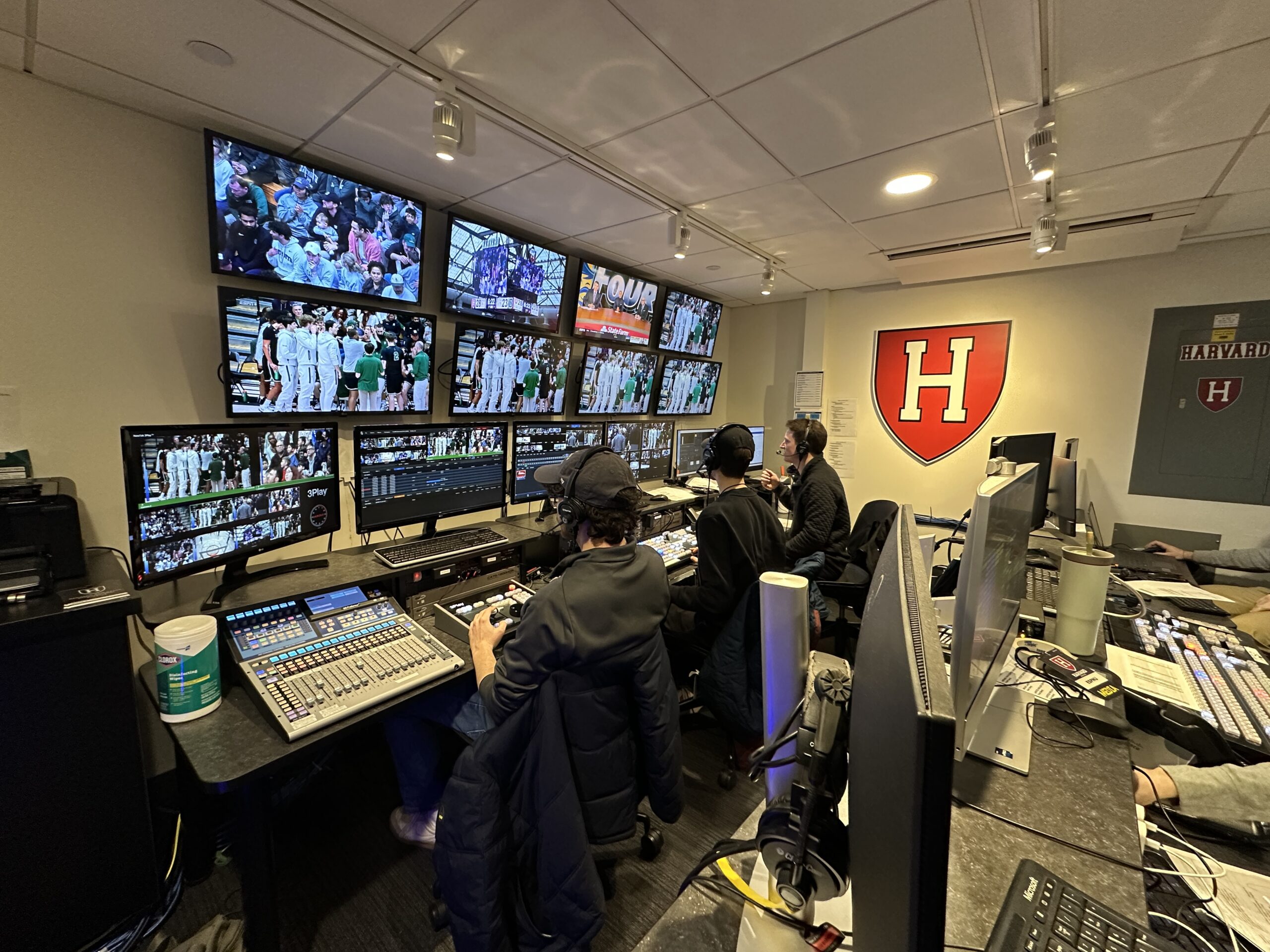 How Vizrt, TriCaster Helped Harvard Athletics Embrace Vertical Video ...